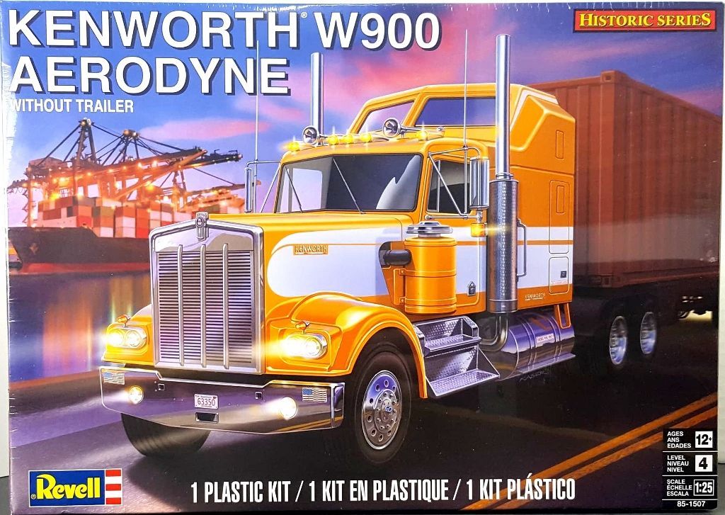 Revell Kenworth W900 Aerodyne Semi Tractor Truck - Spotlight Hobbies