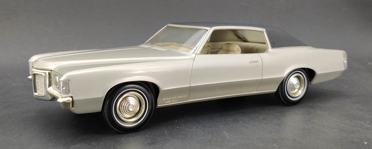 MPC 1969 Pontiac Grand Prix Promo - Spotlight Hobbies