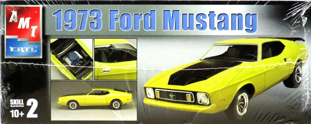 AMT 1973 Ford Mustang Fastback Road Racer - Spotlight Hobbies