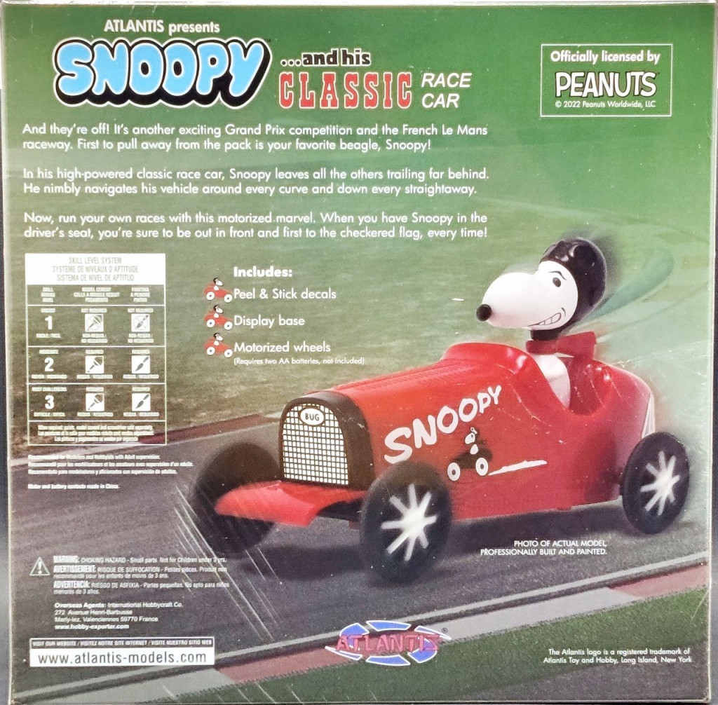 Atlantis Snoopy and His Classic Race Car, Snap-Together - Spotlight Hobbies
