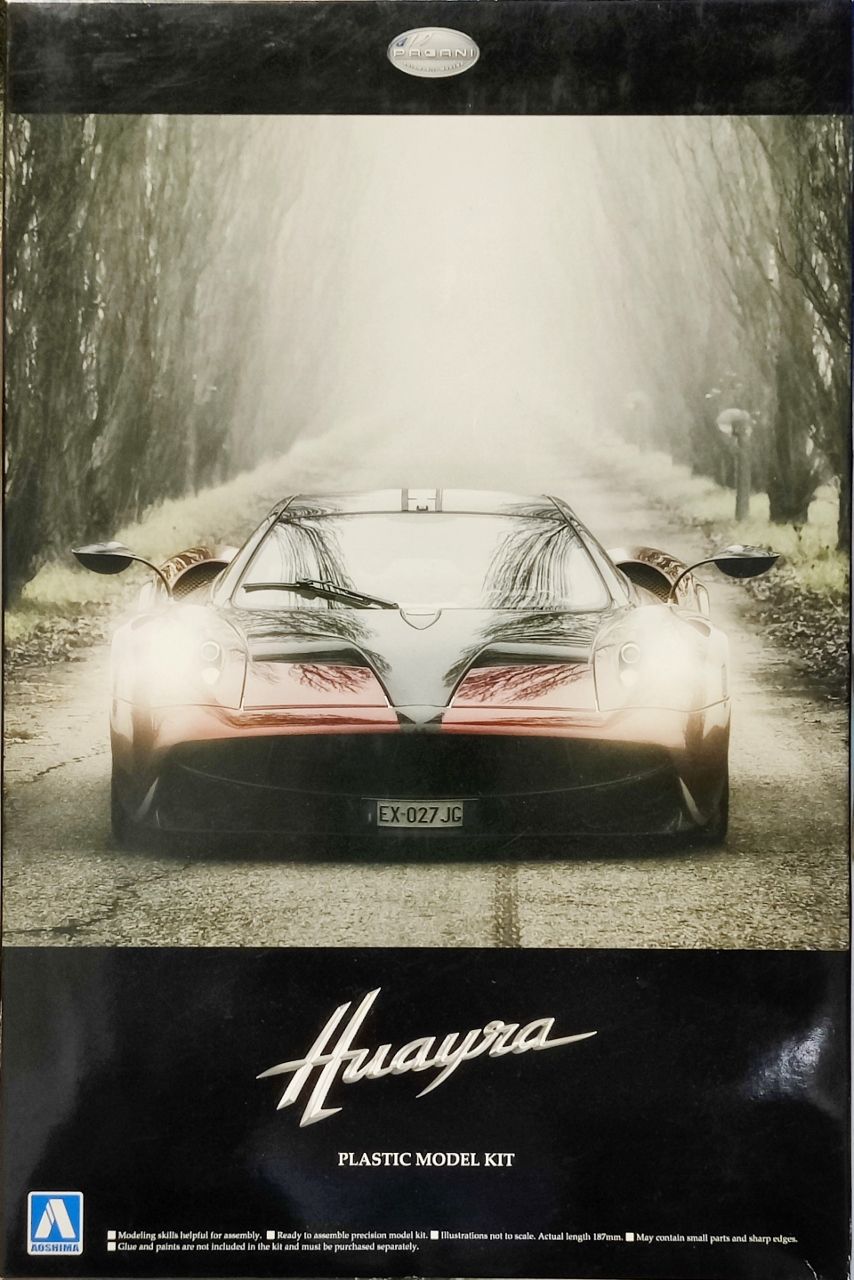 Aoshima Pagani Huayra - Spotlight Hobbies
