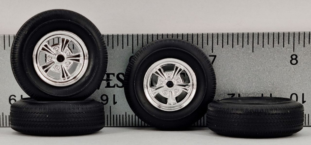 Pegasus 1/24 or 1/25 Scale "Raider's" 15" Chrome Wheels with Tires Set ...