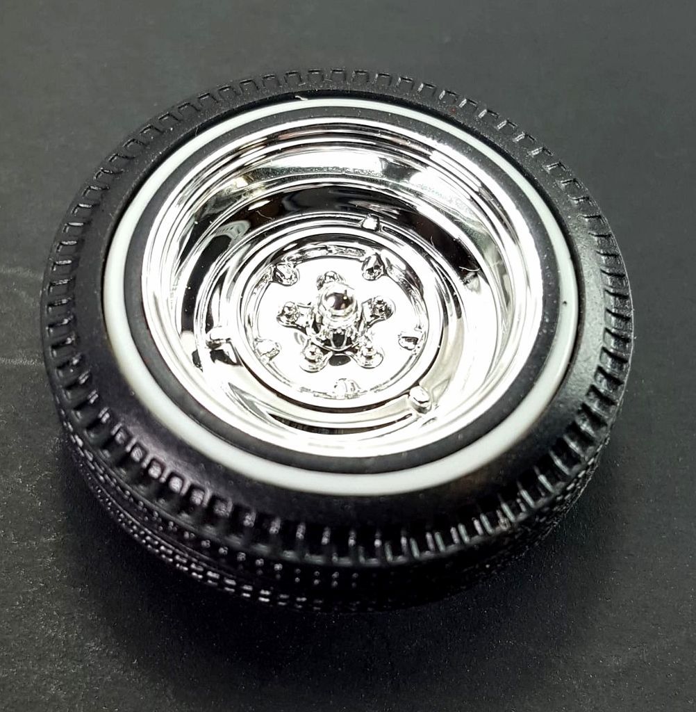 Pegasus 1/24 or 1/25 Scale "Reverse" Chrome Wheels with White Stripe ...