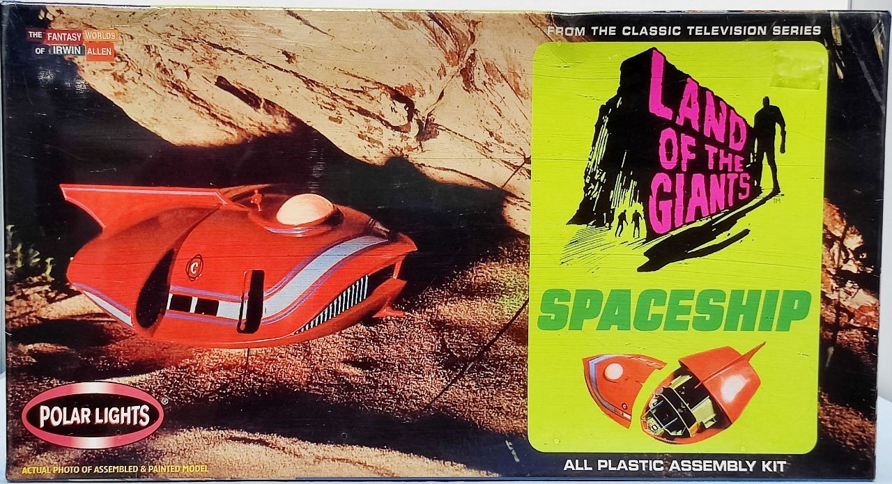 Polar Lights "Land Of The Giants" Spaceship - Spotlight Hobbies