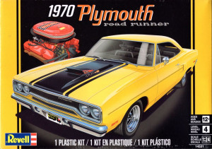 Revell (Monogram) 1970 Plymouth Roadrunner 440-6 Hardtop - Spotlight ...