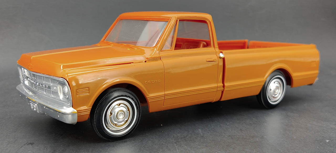 AMT 1970 Chevy CST/10 Pickup Truck Promo - Spotlight Hobbies