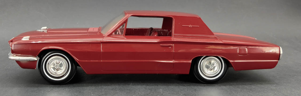 AMT 1966 Ford Thunderbird Hardtop Promo - Spotlight Hobbies