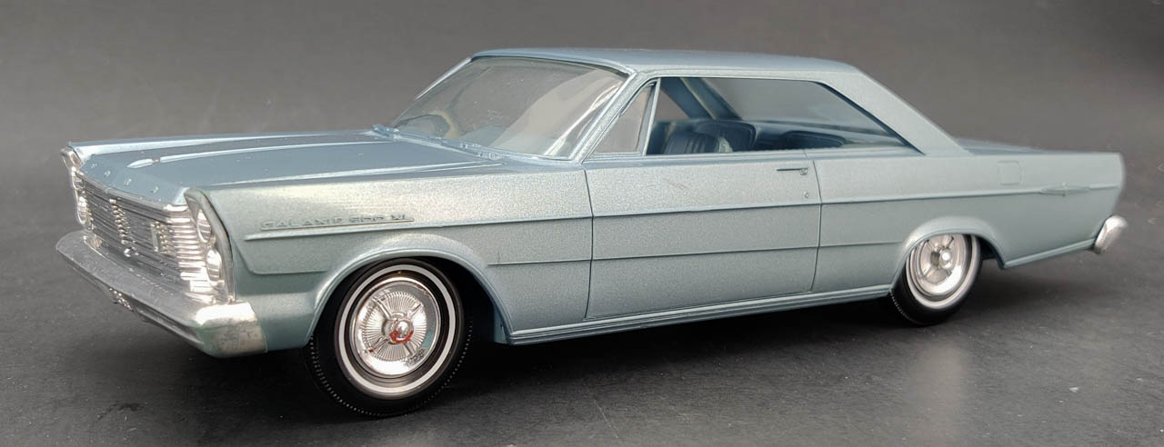 AMT 1965 Ford Galaxie 500 XL Promo - Spotlight Hobbies