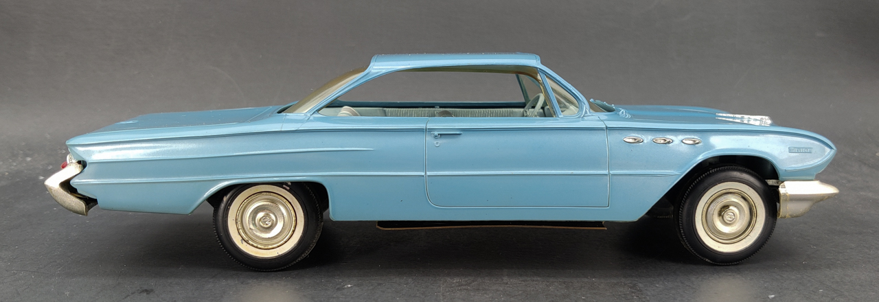 AMT 1961 Buick Invicta Hardtop Promo - Spotlight Hobbies