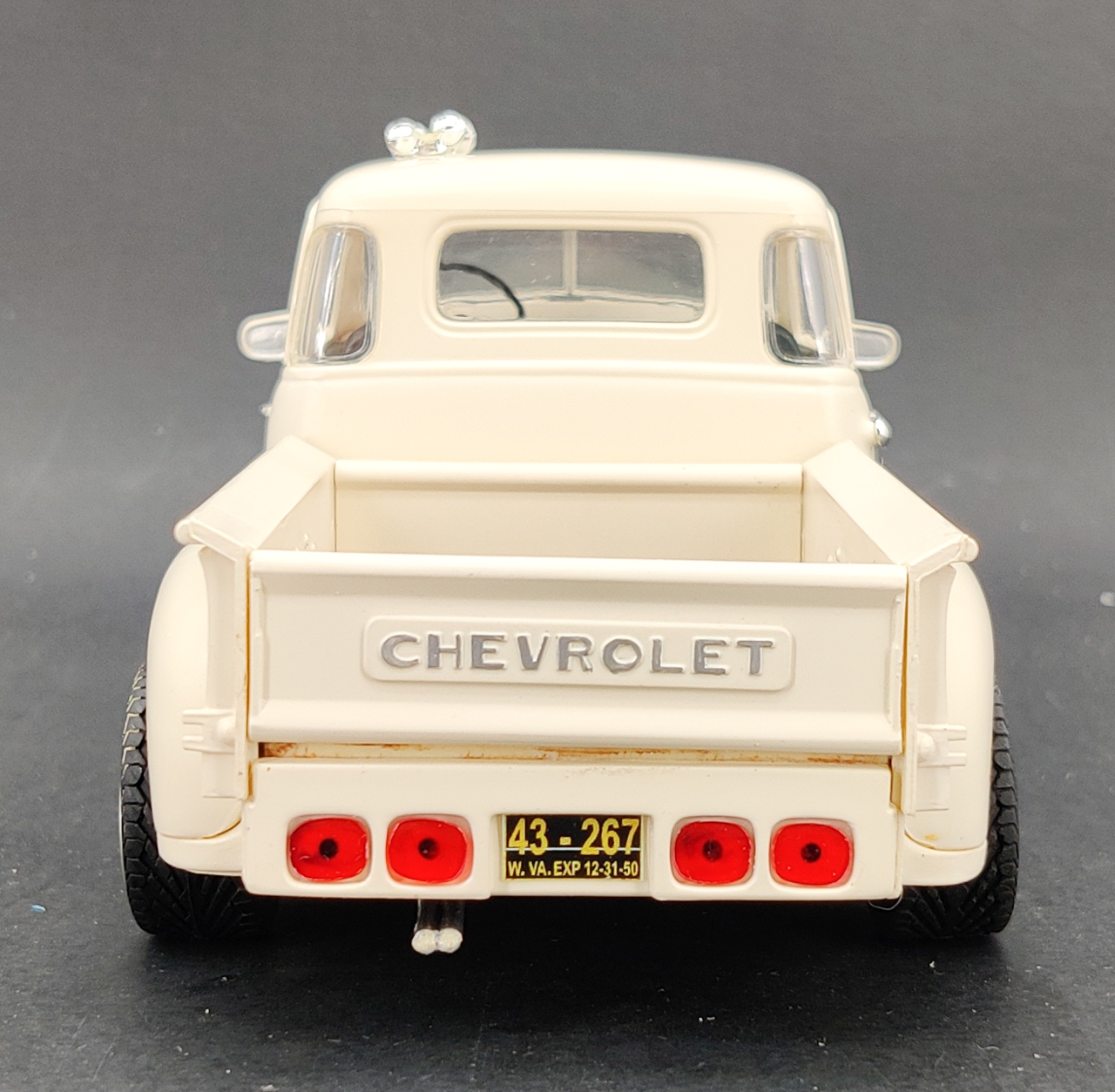 AMT 1950 Chevy Pickup Truck Custom Built Kit - Spotlight Hobbies