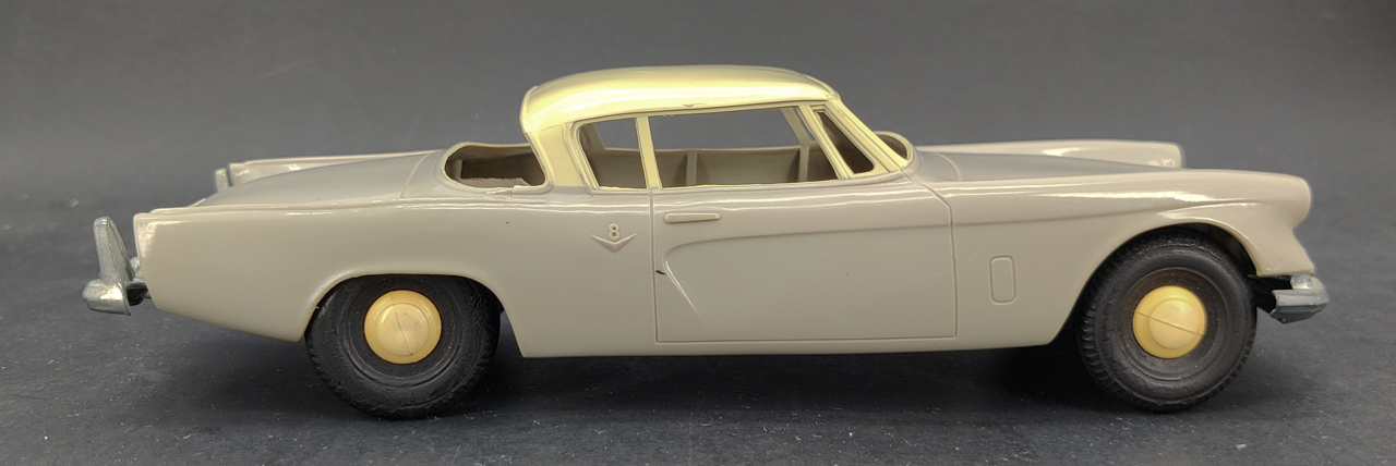 AMT 1953 Studebaker Commander Hardtop Promo - Spotlight Hobbies