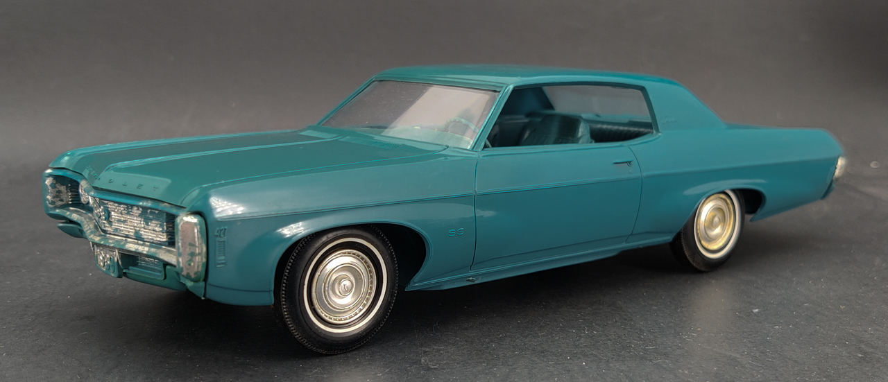 AMT 1969 Chevy Impala SS Hardtop Promo - Spotlight Hobbies