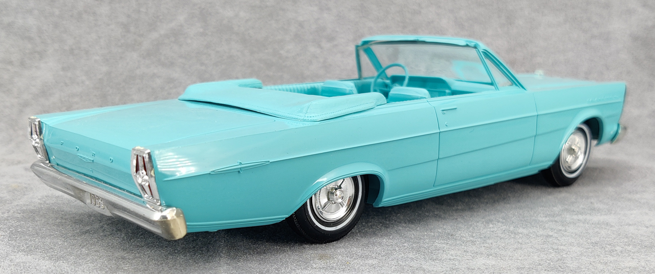 AMT 1965 Ford Galaxie 500 XL Convertible Promo - Spotlight Hobbies