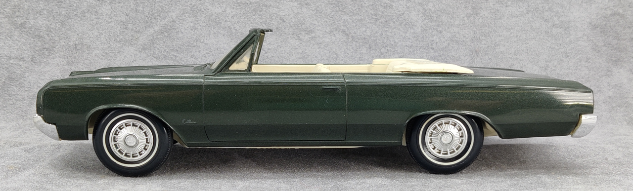 AMT 1964 Oldsmobile Cutlass Convertible Promo - Spotlight Hobbies