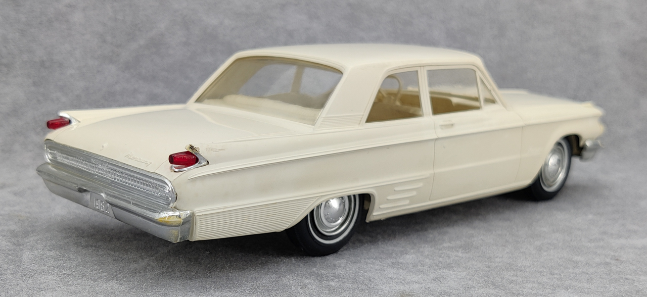 AMT 1962 Mercury Meteor Sedan Promo - Spotlight Hobbies