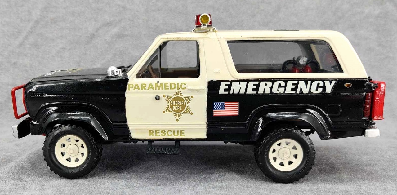 Revell 1980 Ford Bronco Built Kit - Spotlight Hobbies