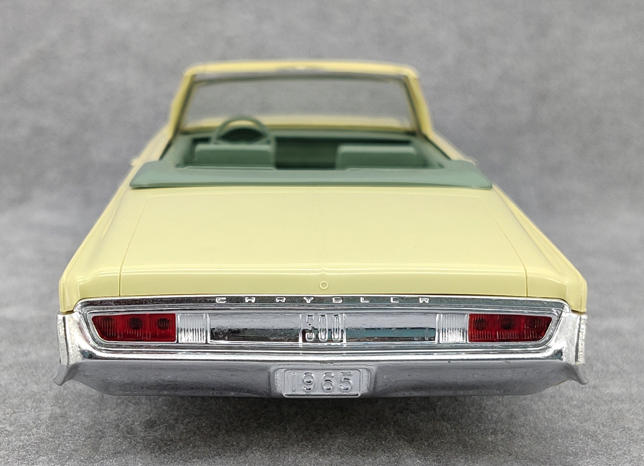 Jo-Han 1965 Chrysler 300 Convertible Promo - Spotlight Hobbies