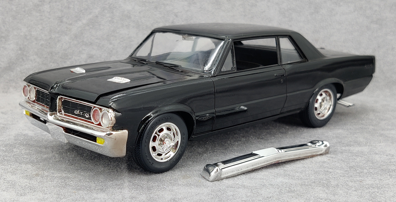 Monogram 1964 Pontiac GTO Coupe Built Kit - Spotlight Hobbies