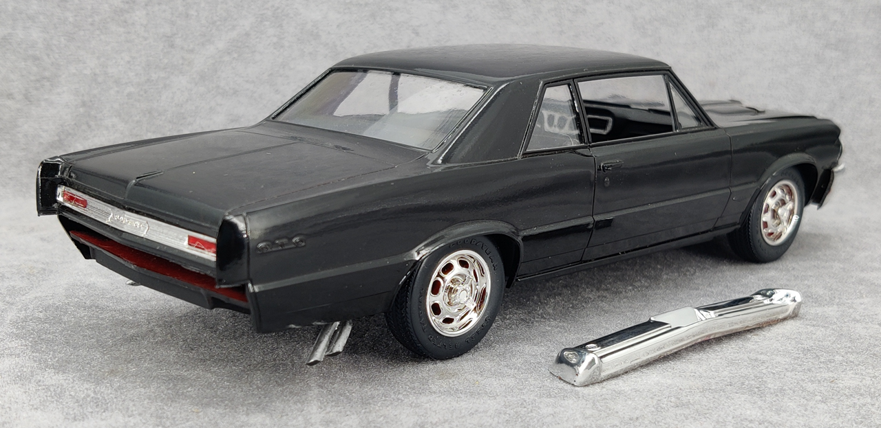 Monogram 1964 Pontiac GTO Coupe Built Kit - Spotlight Hobbies