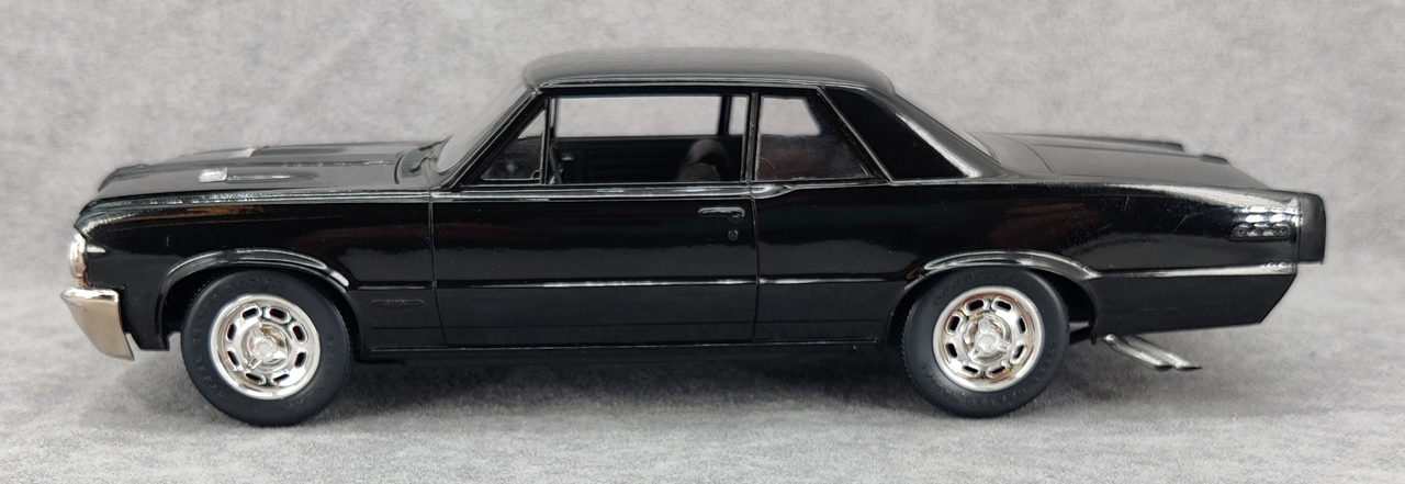 Monogram 1964 Pontiac GTO Coupe Built Kit - Spotlight Hobbies