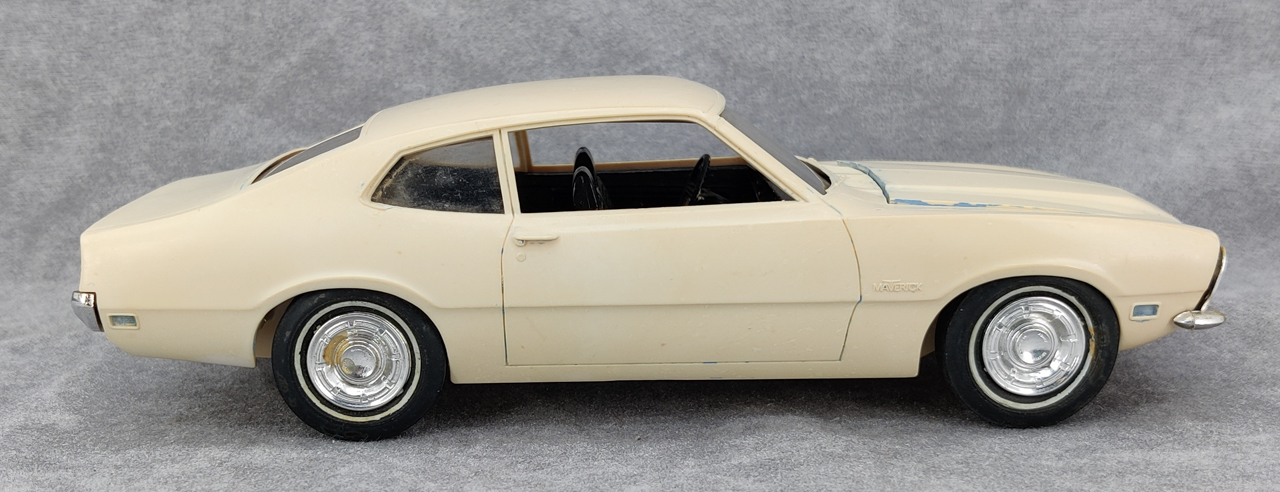 Jo-Han 1970/71 Ford Maverick Built Kit - Spotlight Hobbies