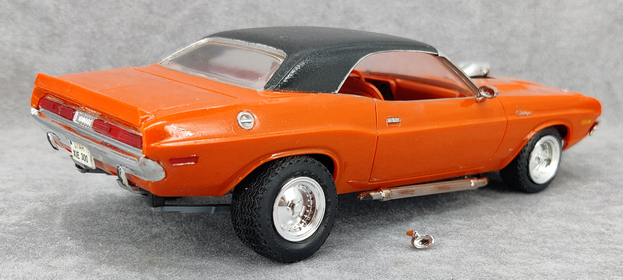 AMT 1970 Dodge Challenger R/T Hardtop Street Machine Built Kit ...