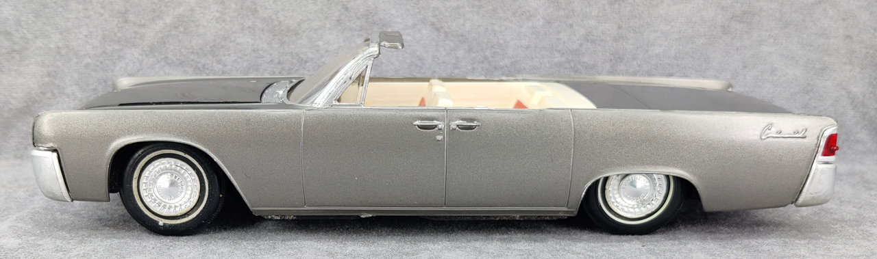 AMT 1963 Lincoln Continental Convertible Built Kit - Spotlight Hobbies