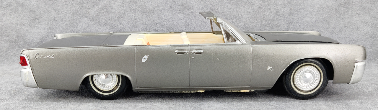 AMT 1963 Lincoln Continental Convertible Built Kit - Spotlight Hobbies