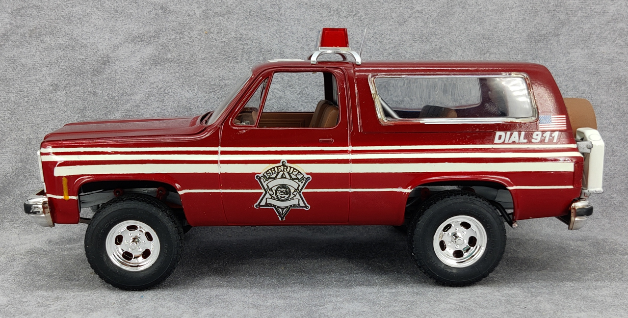 Monogram 1975 Chevy Blazer 4x4 K5 Police Built Kit with Box - Spotlight ...