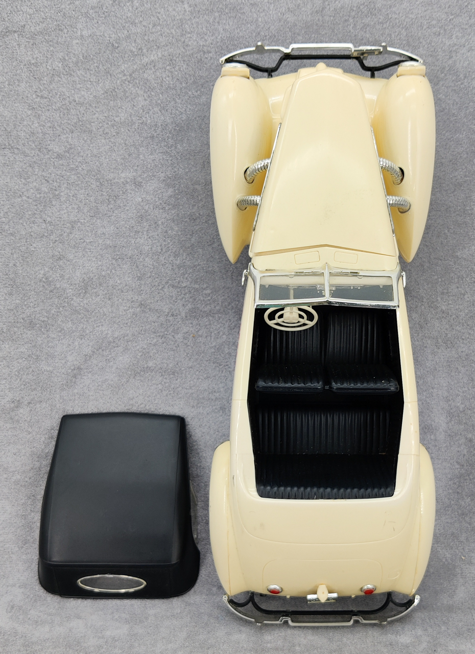 Monogram 1937 Cord Supercharged 812 Convertible Pace Car Built Kit ...
