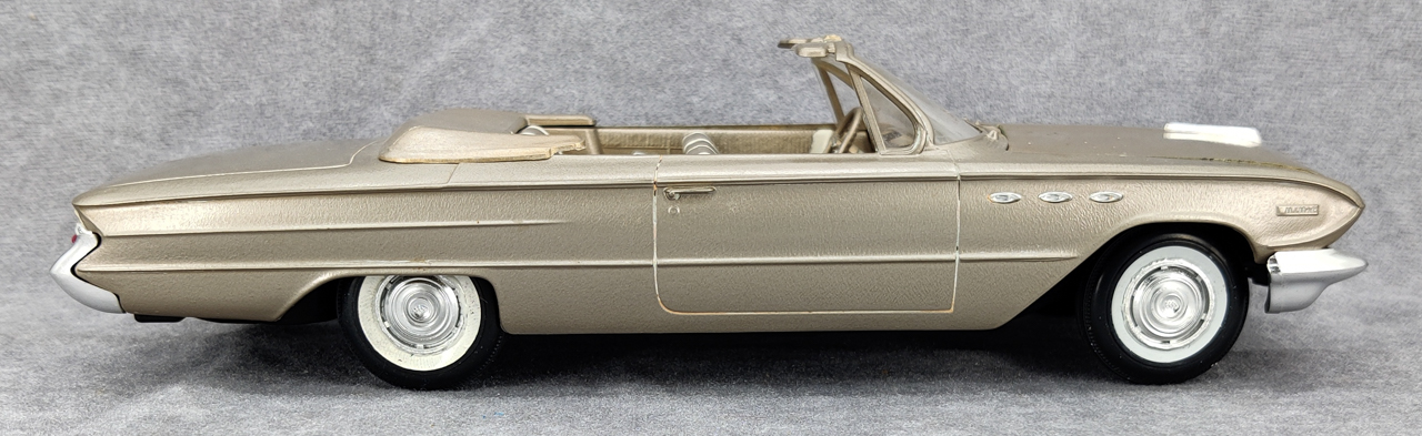 AMT 1961 Buick Invicta Convertible Built Kit - Spotlight Hobbies
