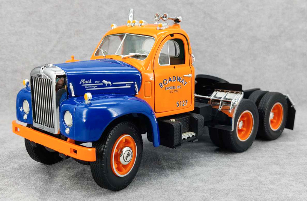Die Cast - Spotlight Hobbies