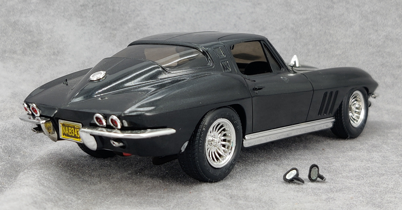 Monogram 1965 Chevy Corvette Coupe Street Machine Built Kit - Spotlight ...
