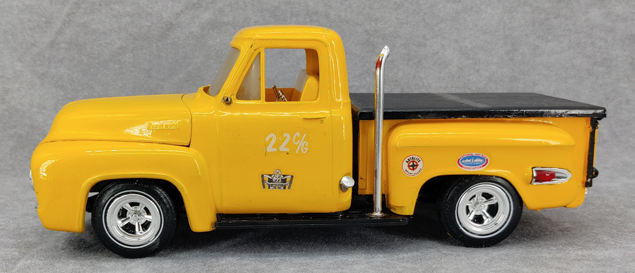AMT 1953 Ford Pickup Truck Custom Built Kit - Spotlight Hobbies