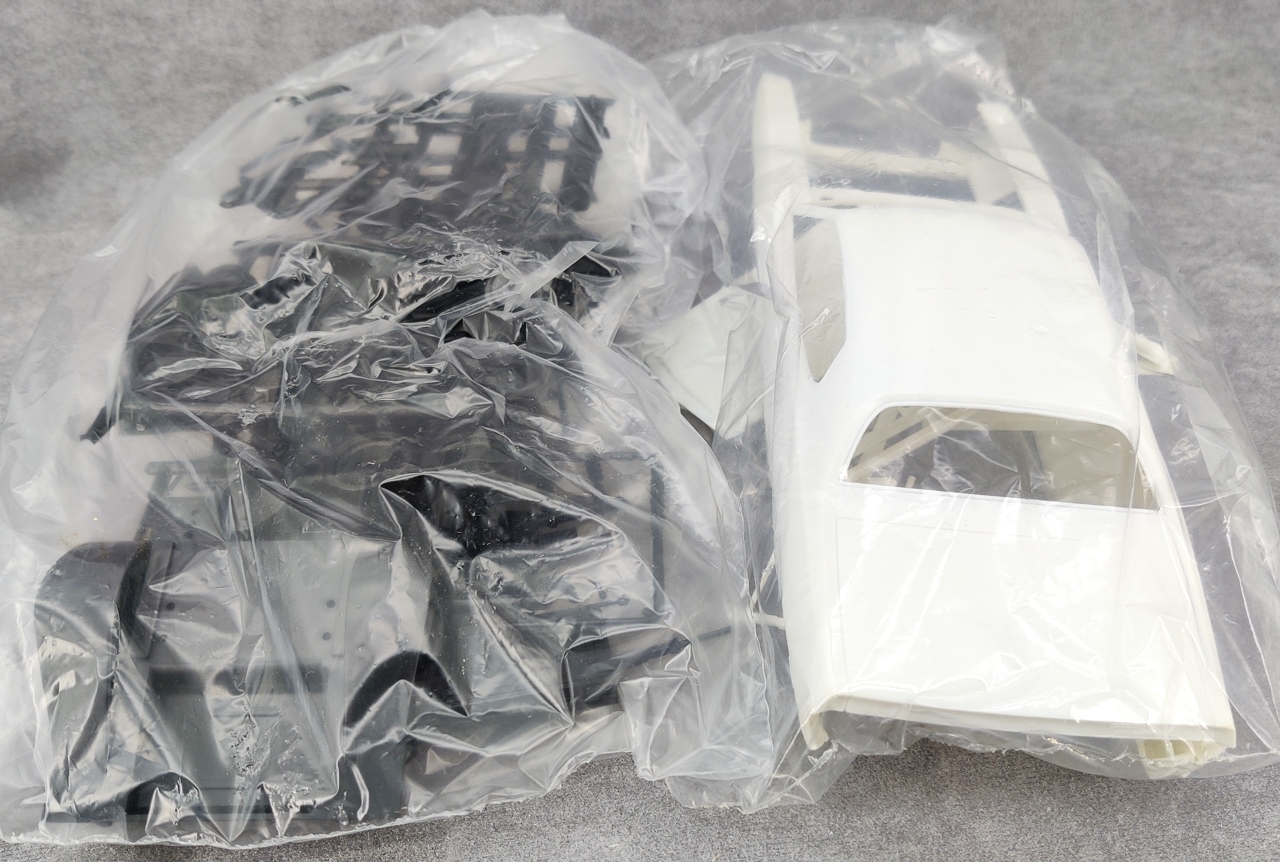 MPC Richard Petty "STP" 1973 Dodge Charger - Spotlight Hobbies