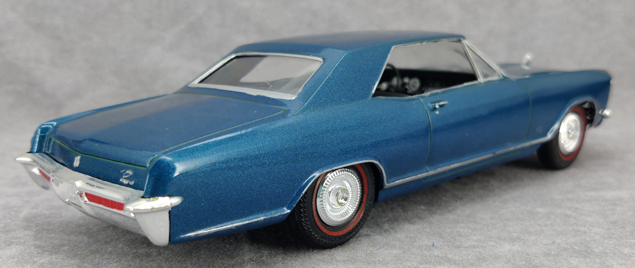 AMT 1965 Buick Riviera Built Kit - Spotlight Hobbies