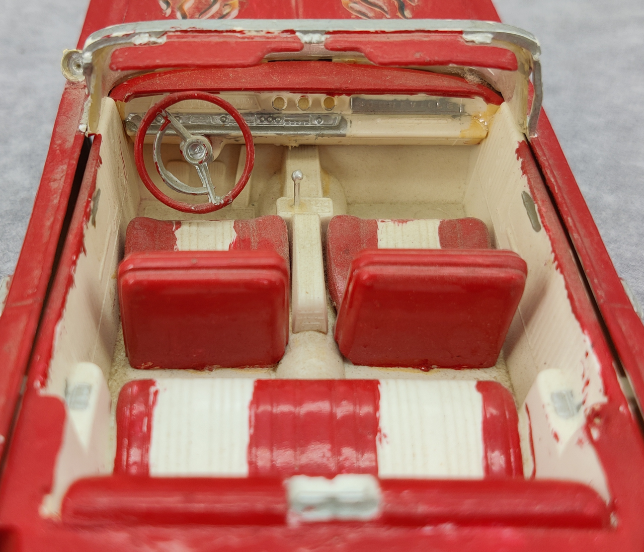 AMT 1963 Pontiac Bonneville Convertible Built Kit with Box - Spotlight ...