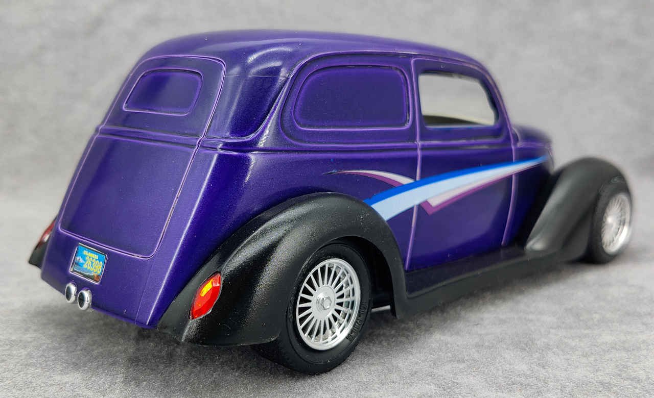 Testors 1937 Ford Custom “Vantastic” Built Kit - Spotlight Hobbies