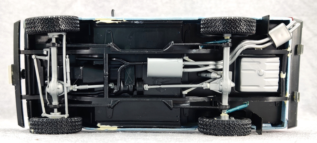 Italeri Range Rover Classic Police Built Kit - Spotlight Hobbies