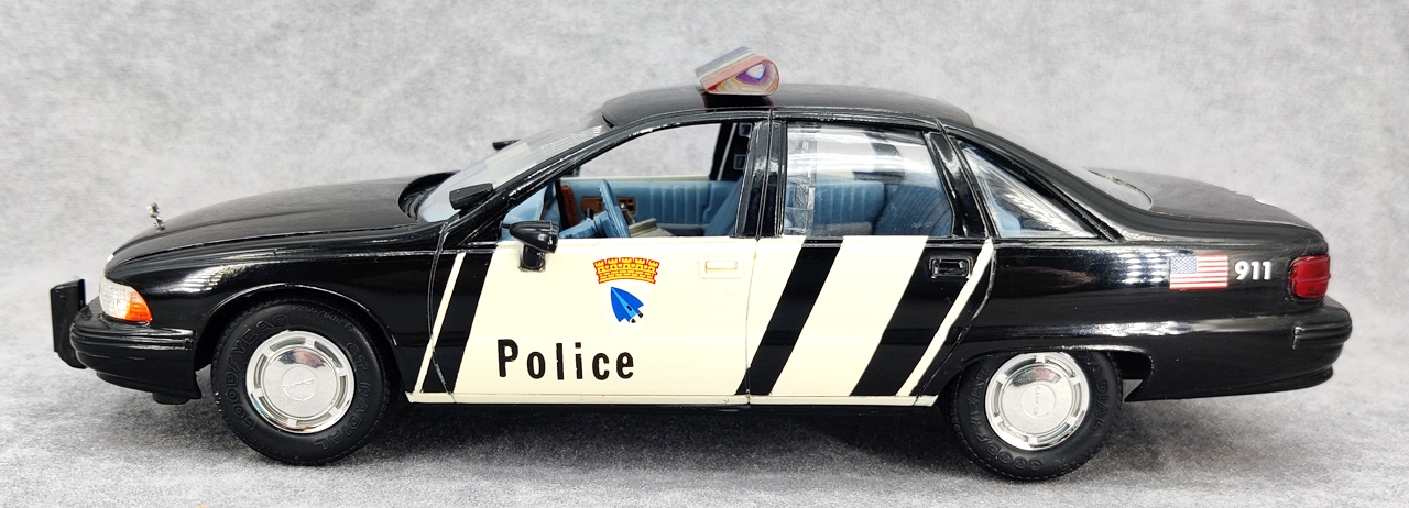 Revell 1992 Chevy Caprice Police Built Kit - Spotlight Hobbies