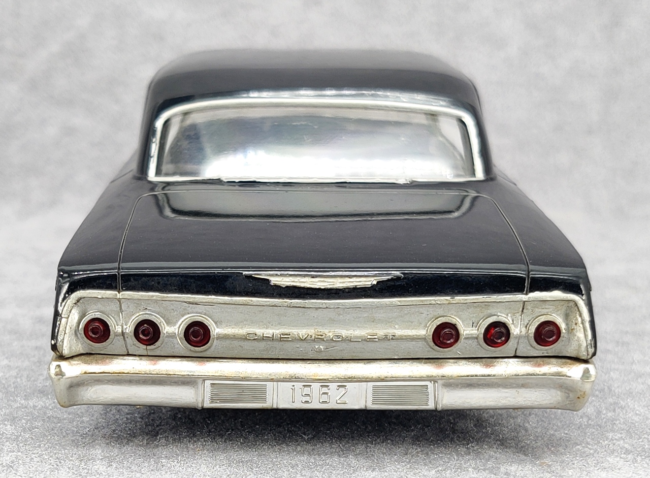AMT 1962 Chevy Impala SS Hardtop Original Built Kit - Spotlight Hobbies