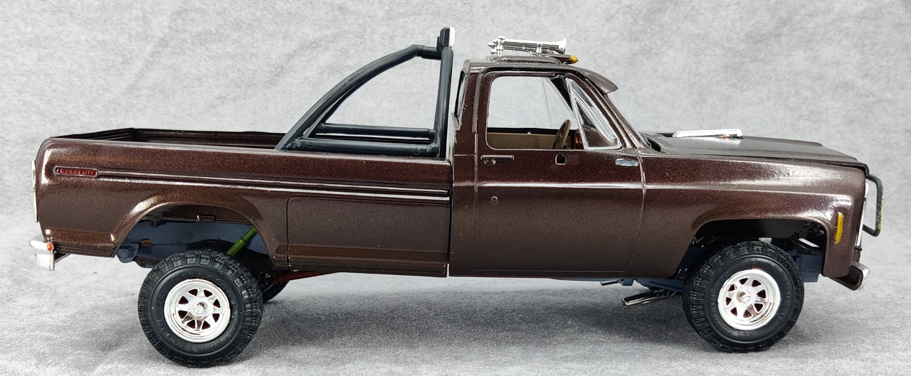 AMT/Revell GMC/Ford Custom Pickup Truck Built Kit - Spotlight Hobbies