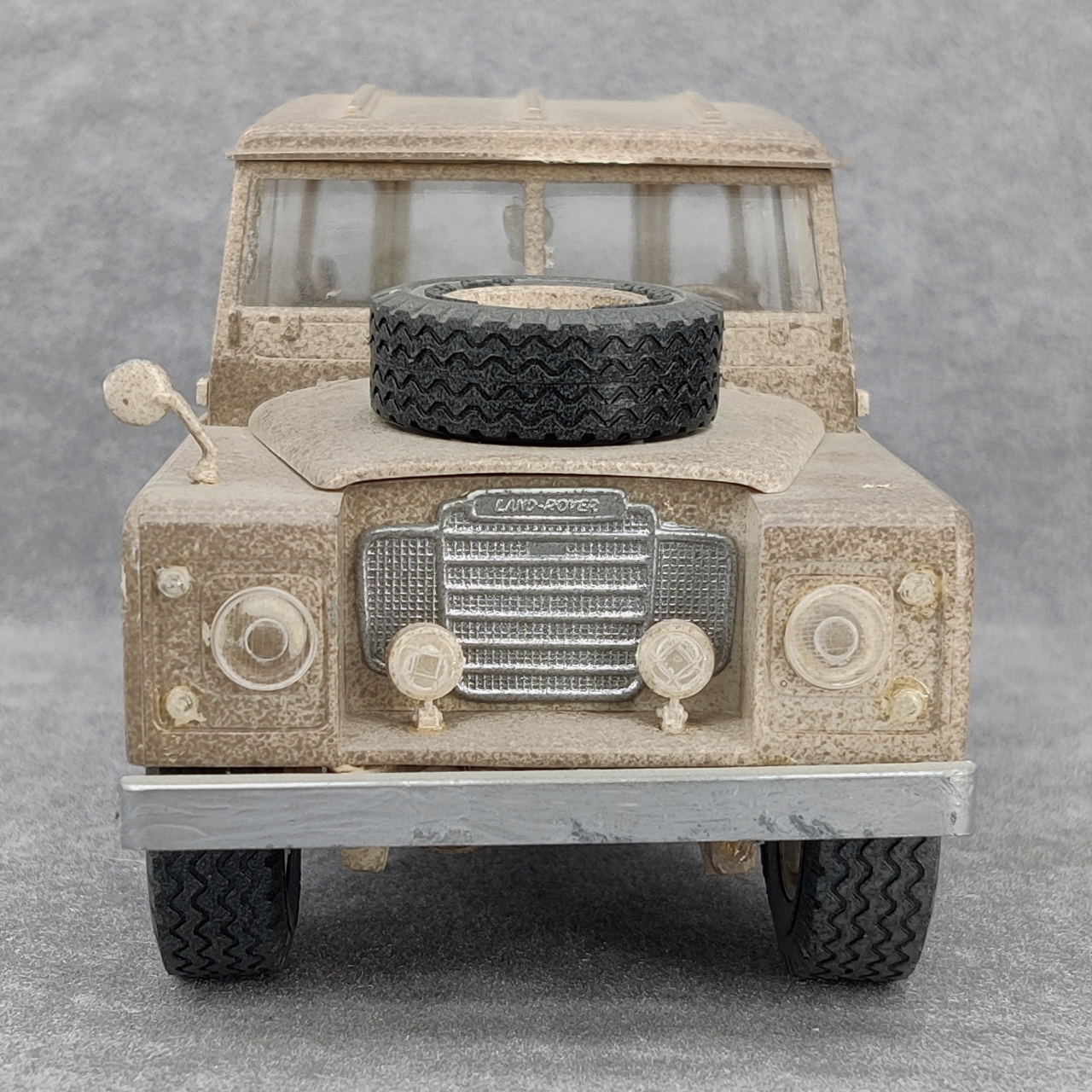 Monogram Land Rover Built Kit - Spotlight Hobbies