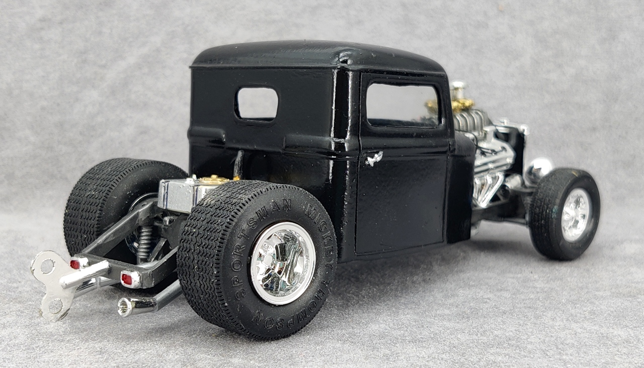 Semi Truck Cab Rat Rod Built Kit - Spotlight Hobbies