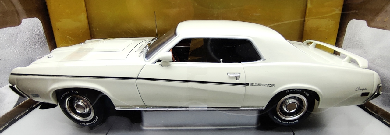 Ertl American Muscle 1969 Cougar Eliminator - White with Black Interior ...